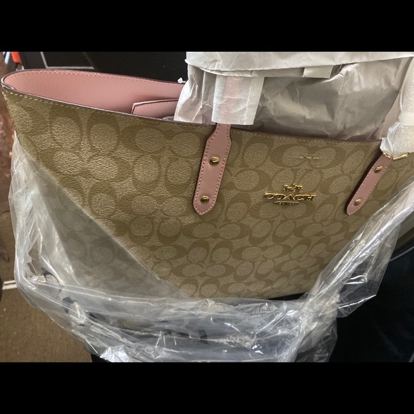 Coach | Bags | Coach Logo Tote Bag | Poshmark